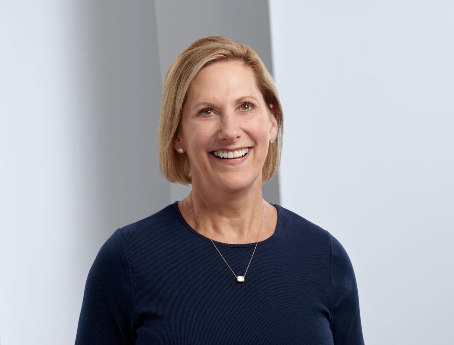 From Helzberg Trail-blazer to Signet Change-maker | THE MVEye